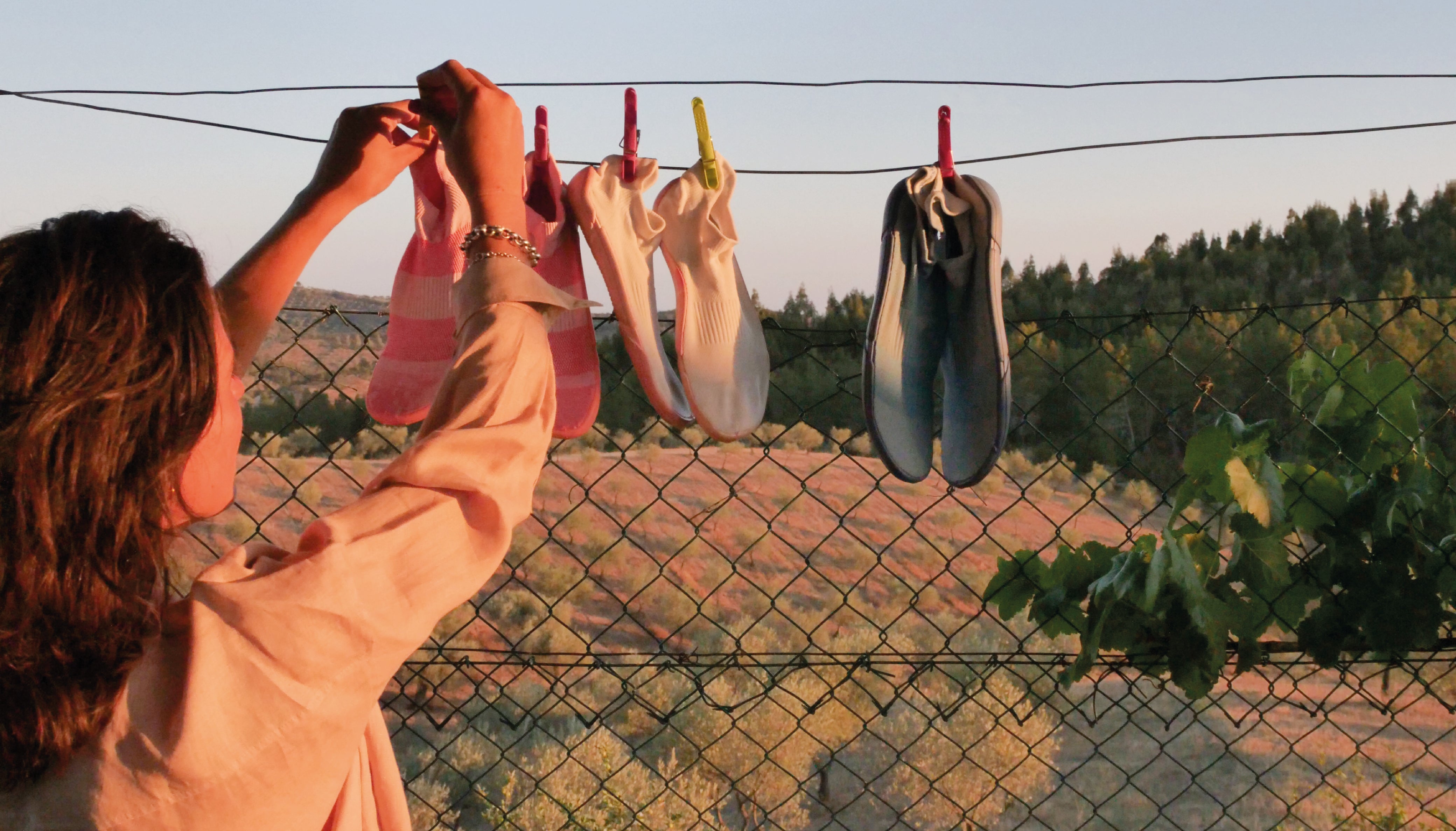 How should I wash my snuggies? – Snuggies